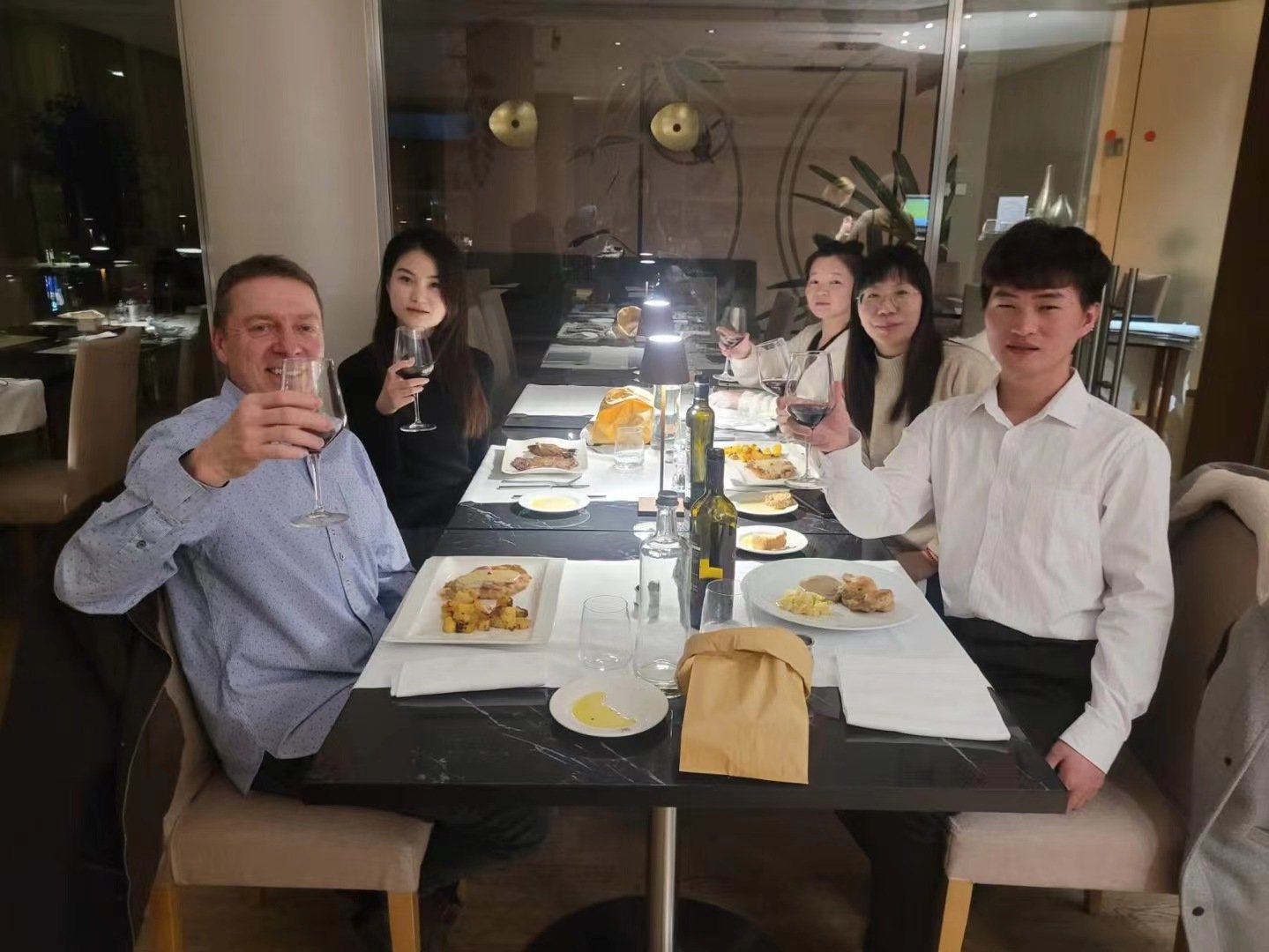 About - Ashine LED Red Light Therapy Wholesale Manufacturer