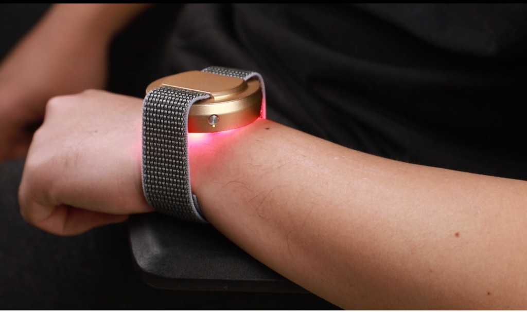 Ashine Handheld Round Red Light Therapy Device - Ashine LED Red Light ...